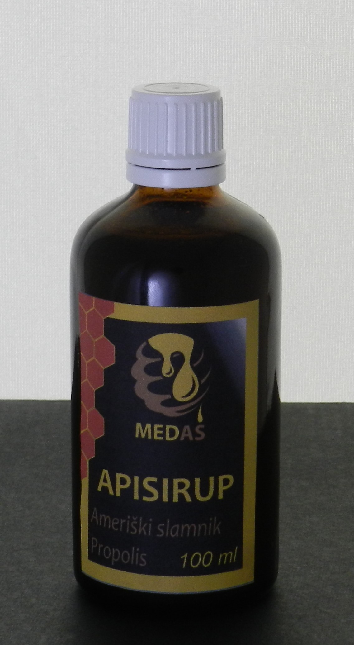 Medeni butik in čokoladnica Škorja, Medaš